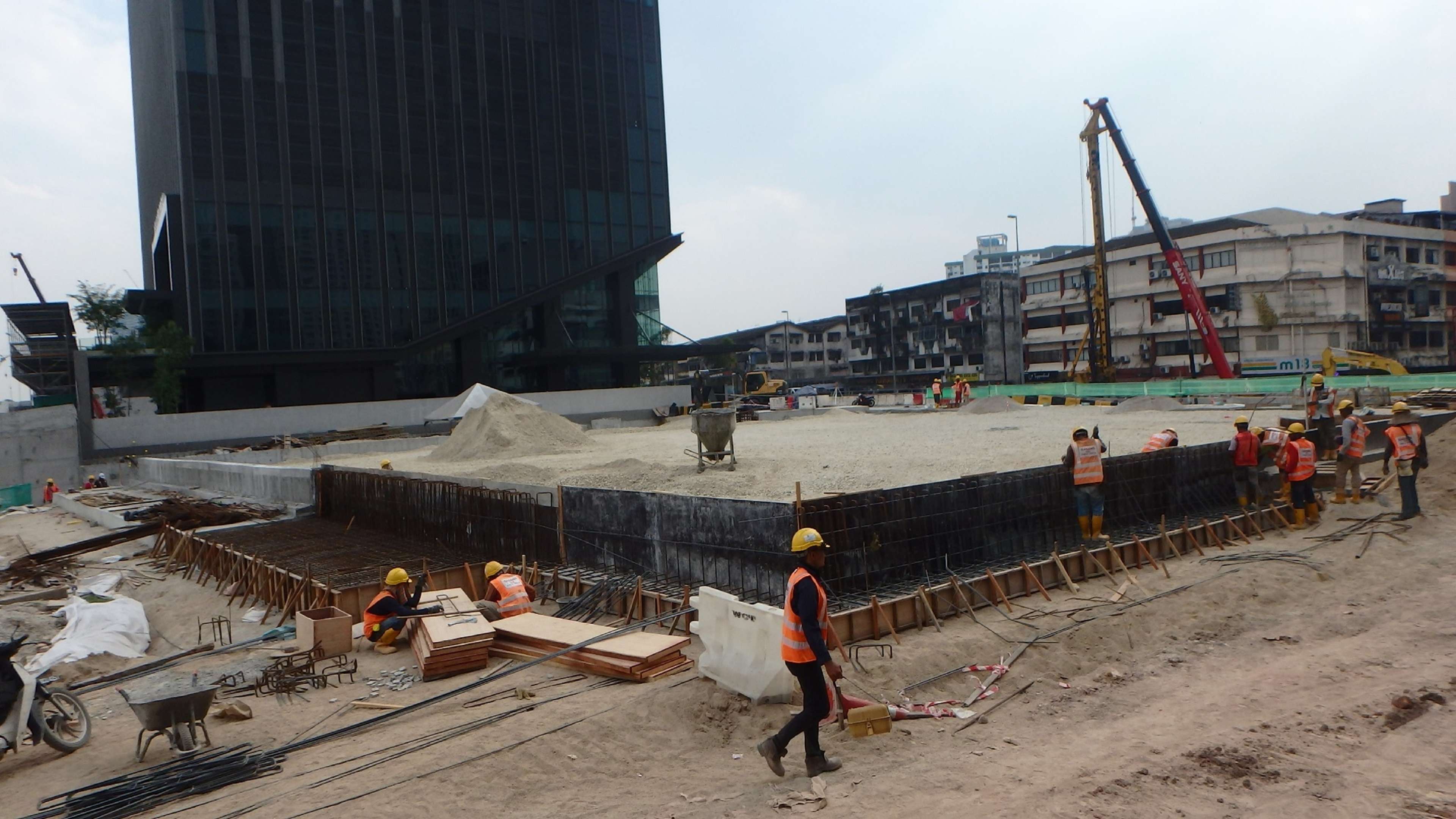 CIVIL ENGINEERING & BUILDING CONSTRUCTION | Gadang Holdings Berhad